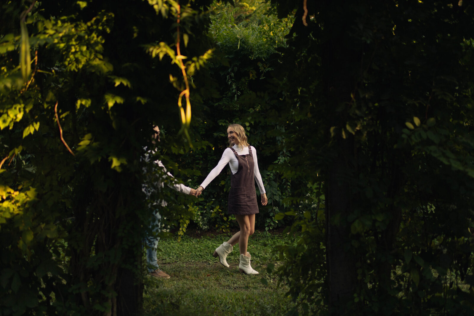 Engagements at Allerton Park in Champaign, IL | zimmerman-photography.com