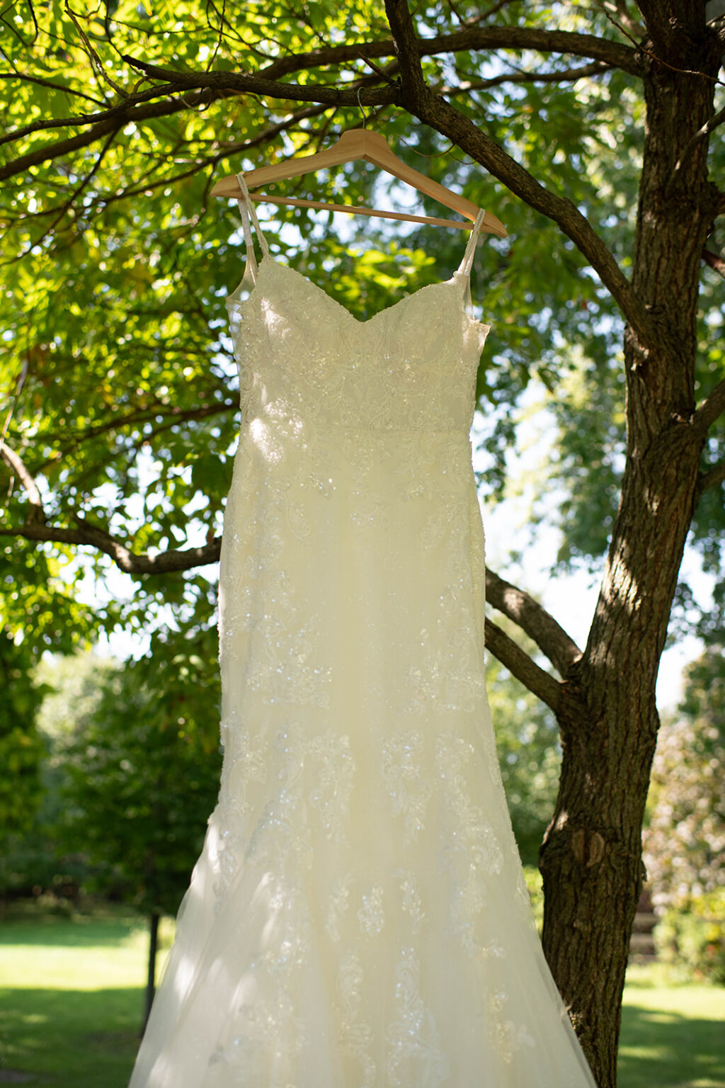 Wedding at The Hesed House in Heyworth, IL | zimmerman-photography.com